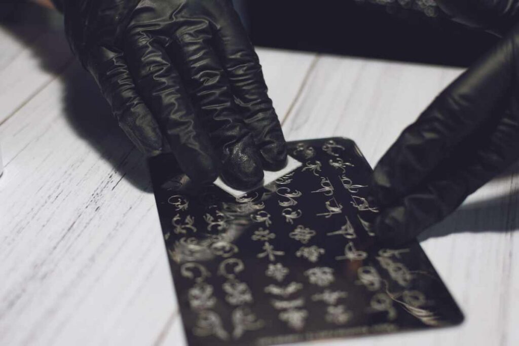 Easy Nail Art Techniques for Beginners