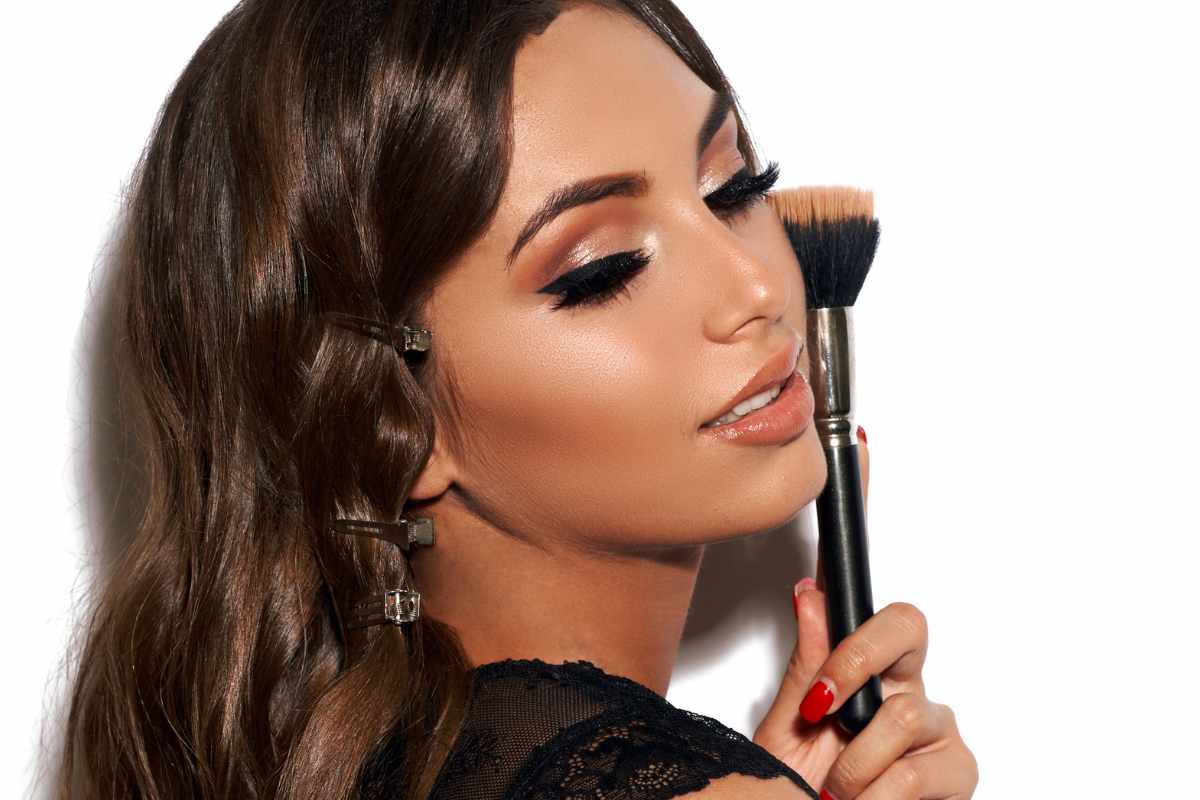 How to Create an Elegant and Glamorous Night Makeup Look
