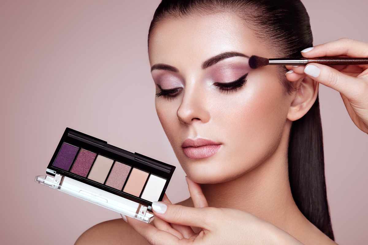 How to Create an Elegant and Glamorous Night Makeup Look