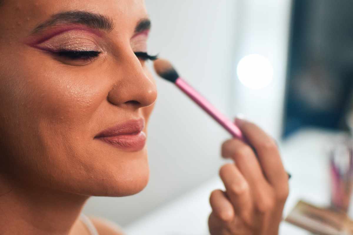 How to Create an Elegant and Glamorous Night Makeup Look