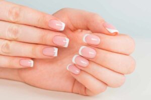 The French Manicure: Timeless Classics and Modern Variations