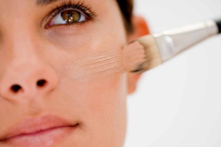 Matte or Glowing Skin? How to Decide Based on Your Skin Type