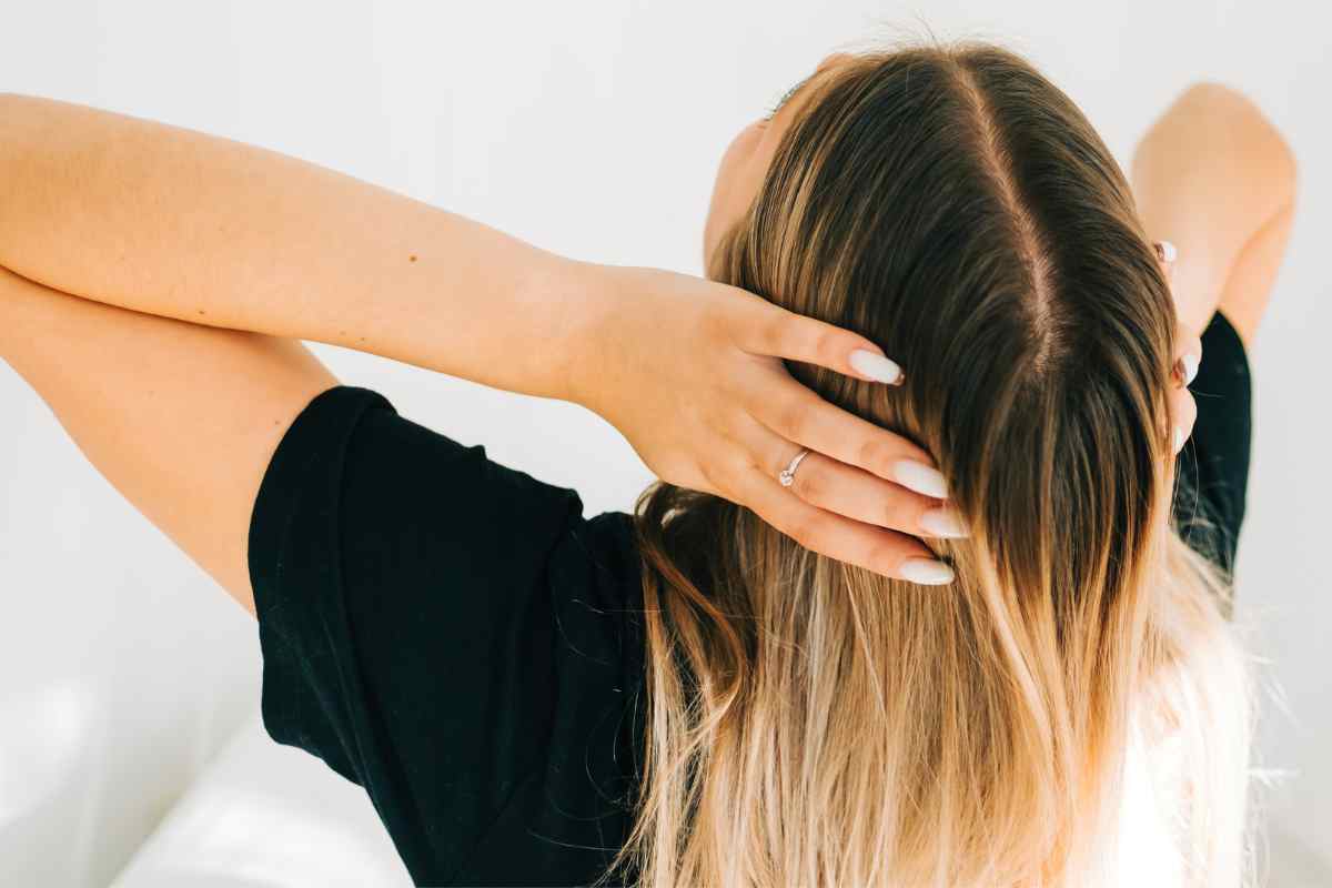 The Dark Roots Debate: Should You Embrace Them or Cover Them?