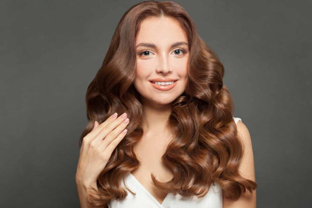 How to Choose the Perfect Hair Color According to Your Style