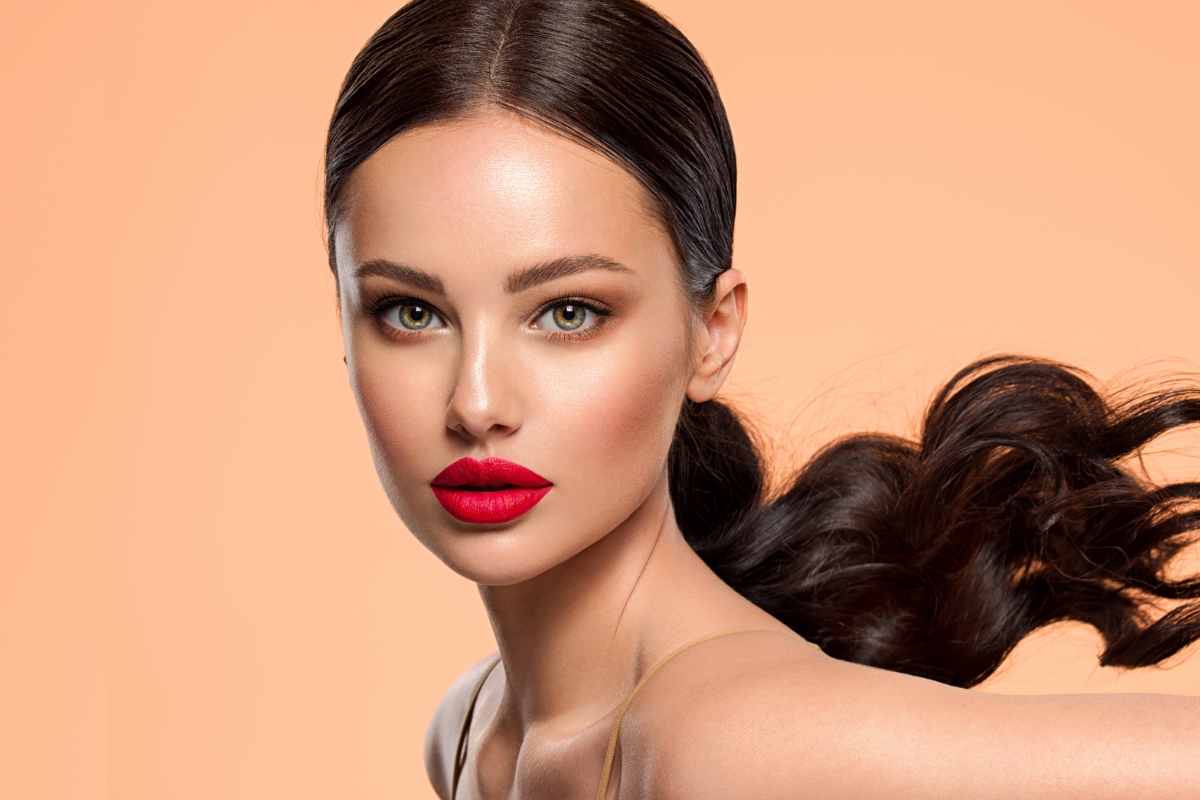 How to Achieve a Sophisticated Look with Bold Lip Colors