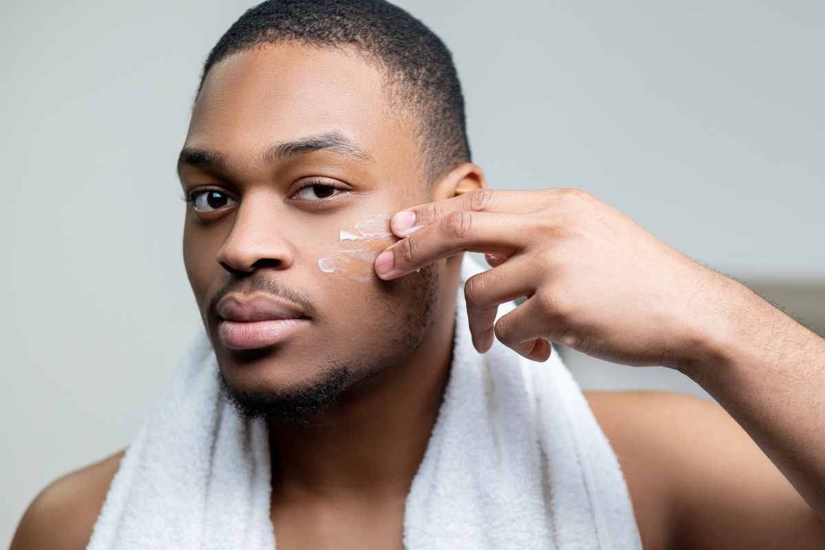 Skincare Routine for Athletic Men: Keeping Skin Clean and Healthy