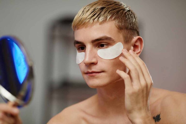 Skincare Routine for Athletic Men: Keeping Skin Clean and Healthy