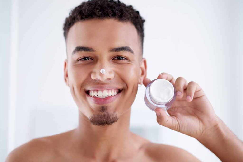Skincare Routine for Athletic Men: Keeping Skin Clean and Healthy