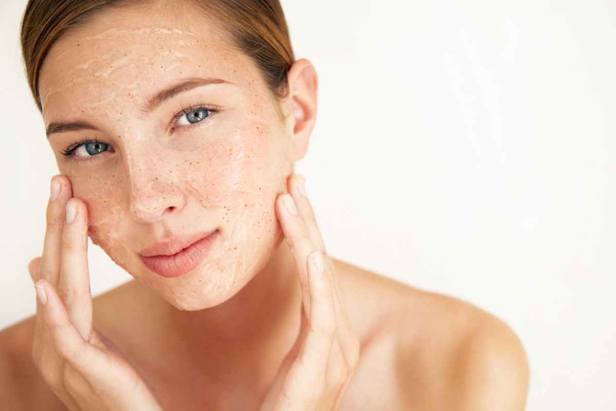 8 Skin Care Habits That Are Damaging Your Skin