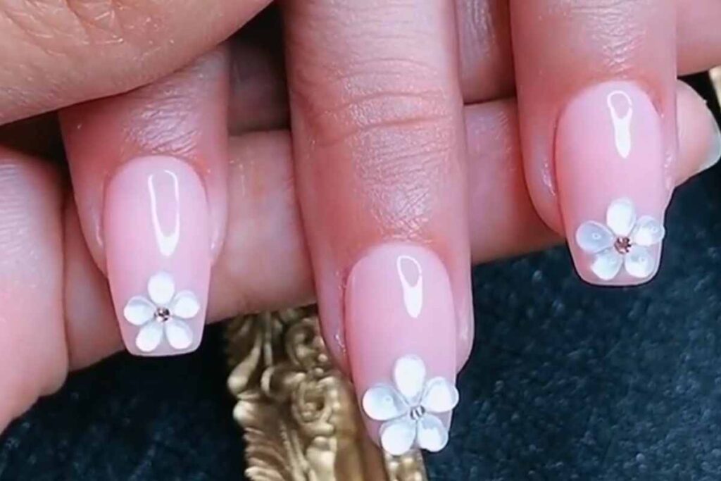 7+ Easy and Elegant Spring Nail Art: Beginner-Friendly