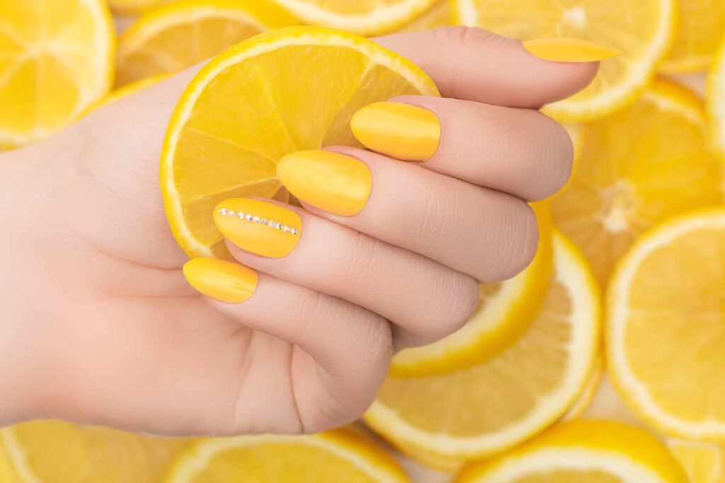 Simple Yellow Spring Nail Designs for Every Occasion