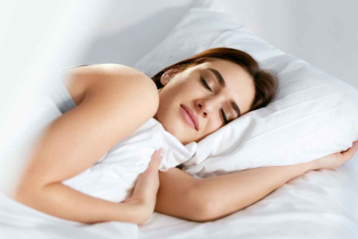 What Happens to Your Skin While You Sleep (And How to Maximize It)