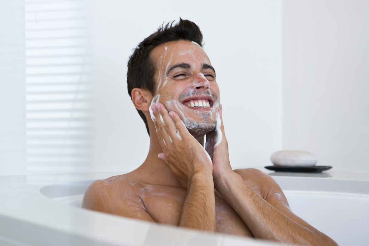 Best Shampoos and Face Washes for Men to Start a Grooming Routine