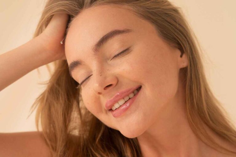 Low-Maintenance Hair Trends That Embrace Natural Roots