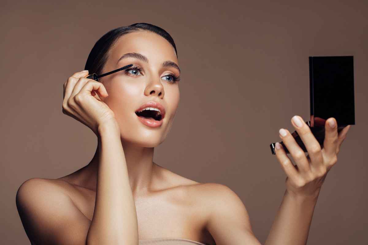 Eyeshadow for Beginners: Simple and Effective Steps