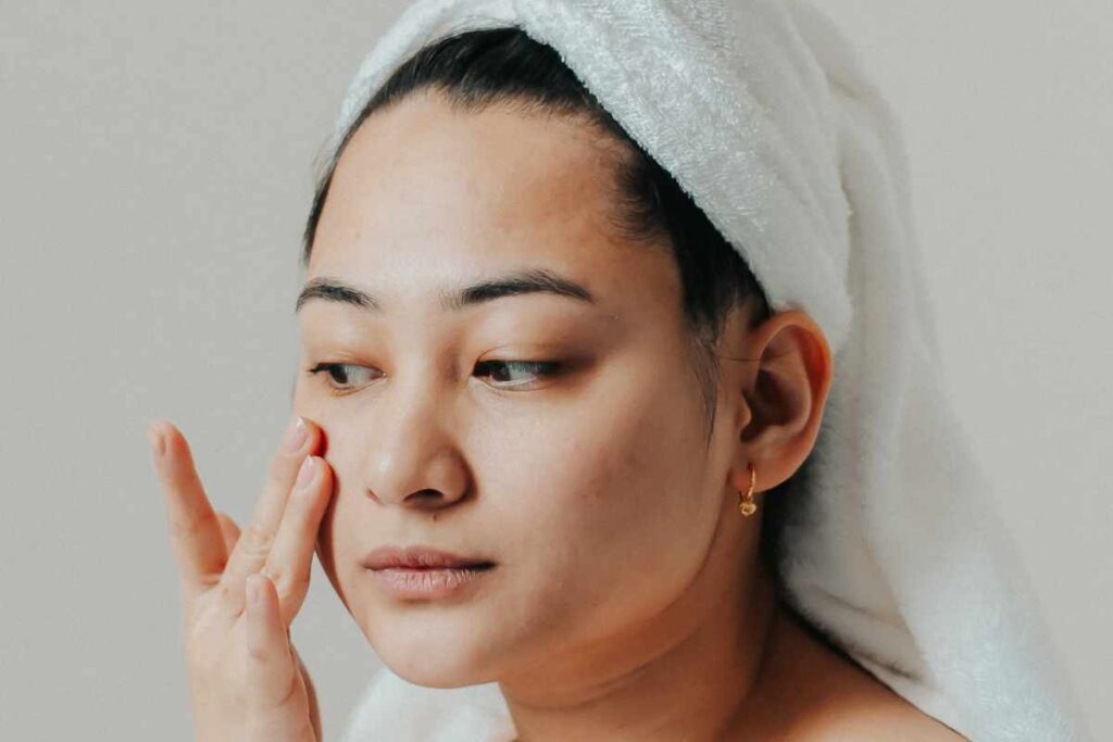 Essential Skincare for Hormonal Changes: Pregnancy, Menopause, PCOS