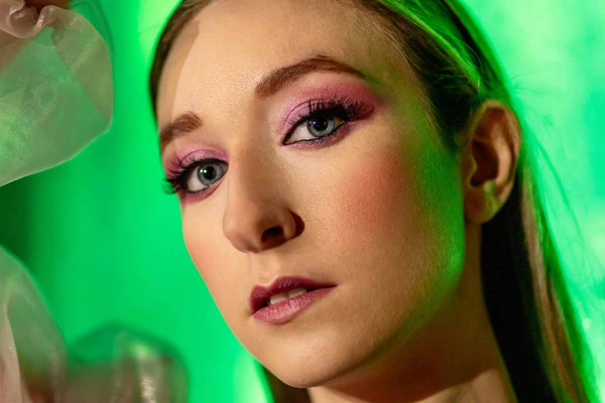 Monochromatic Makeup Made Easy: One Color, Full Face