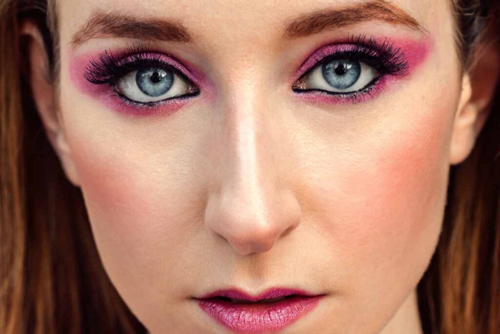 Monochromatic Makeup Made Easy: One Color, Full Face