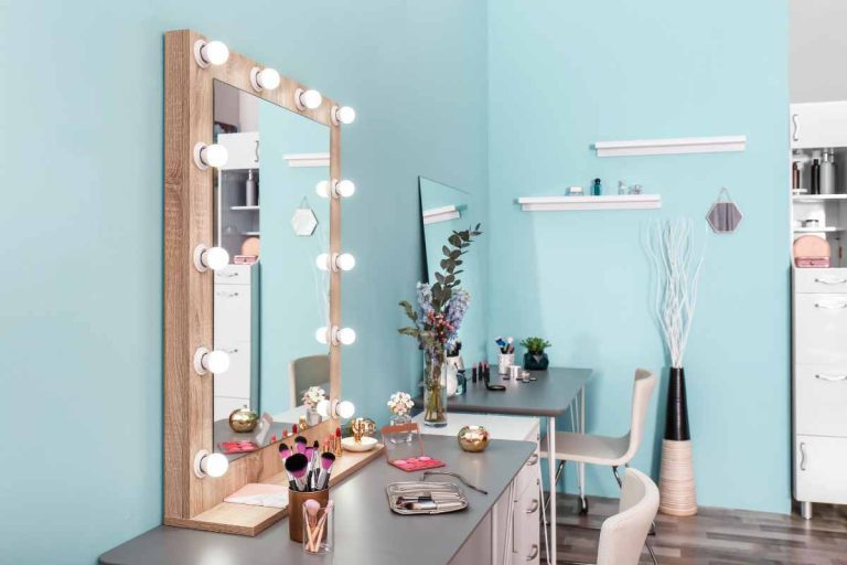 How Lighting Affects Your Makeup Results (And How to Adjust It)
