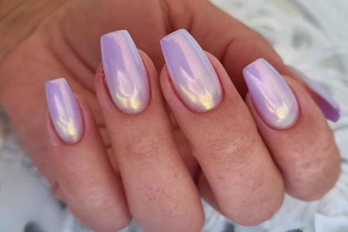 Mirror Chrome Ombré Nails: Beautiful Transformation for Damaged Nails
