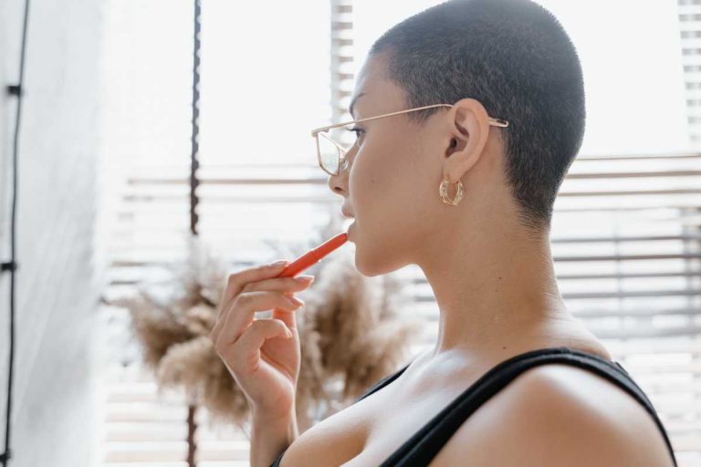 The Psychology of Makeup: Why We Wear It and How It Affects Mood